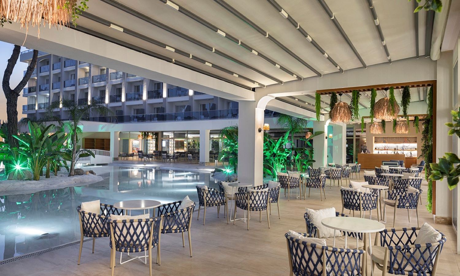 BERRY BLUE HOTEL | Coral Travel