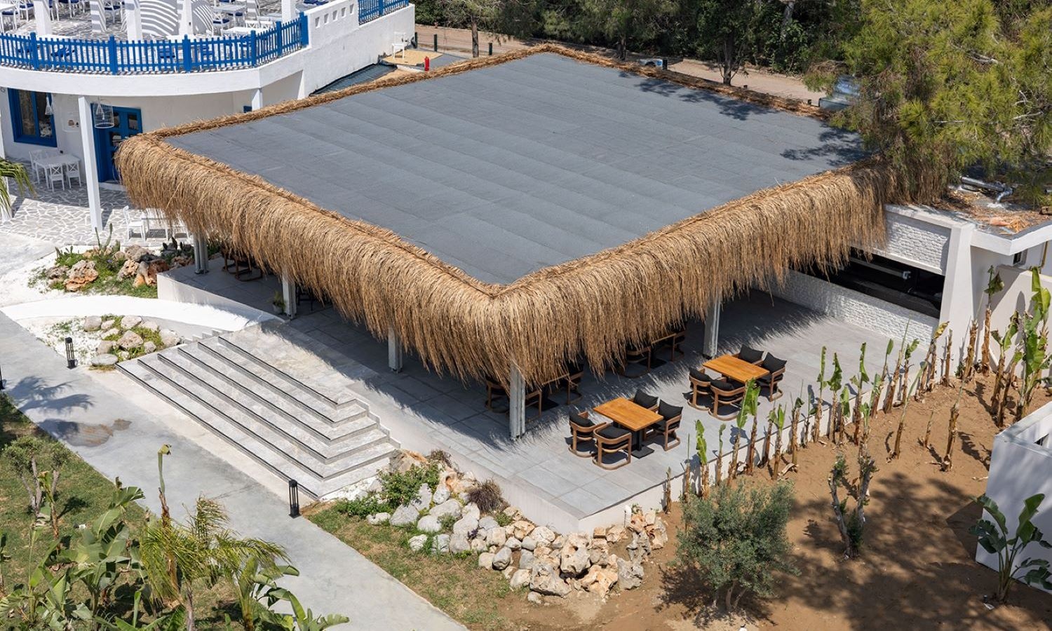 BERRY BLUE HOTEL | Coral Travel