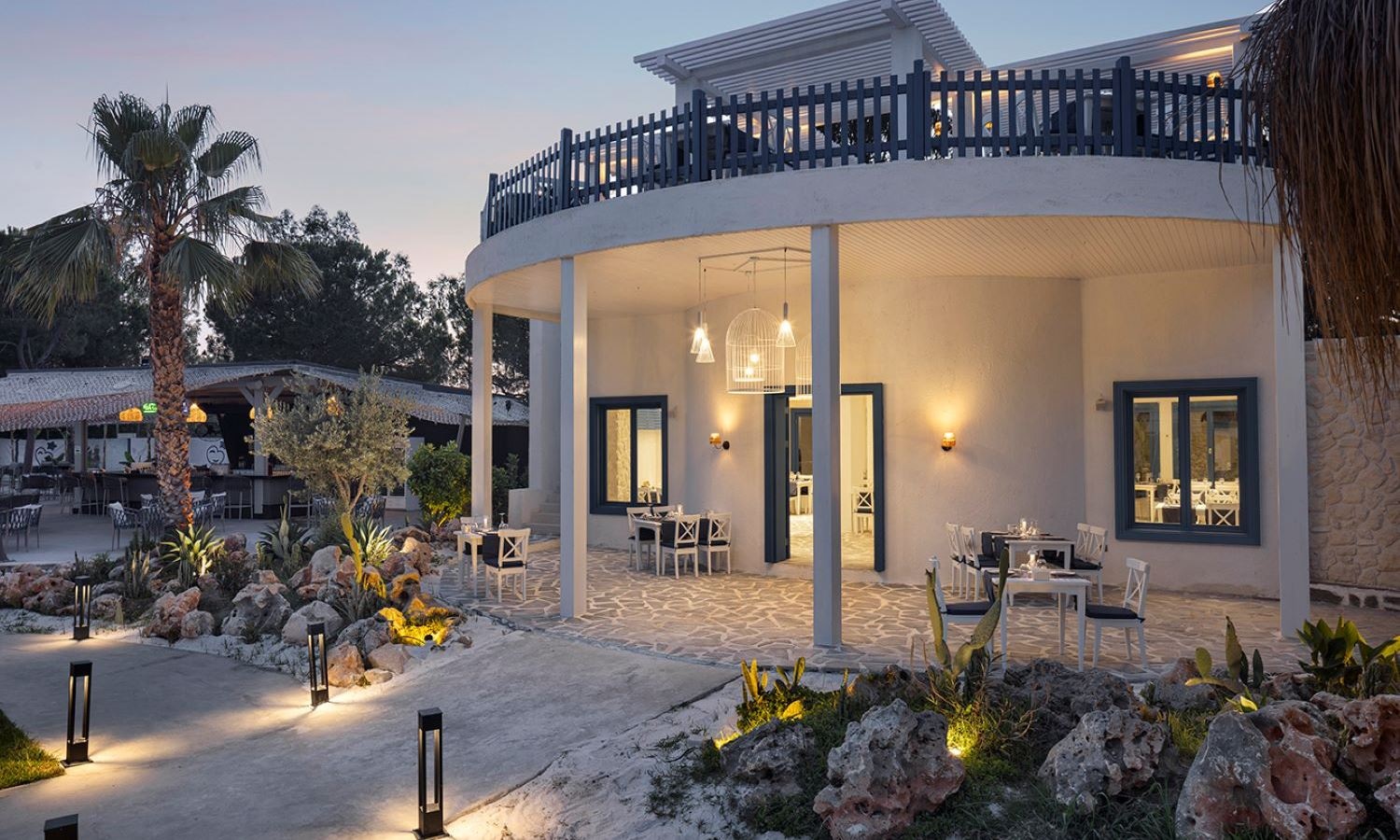 BERRY BLUE HOTEL | Coral Travel