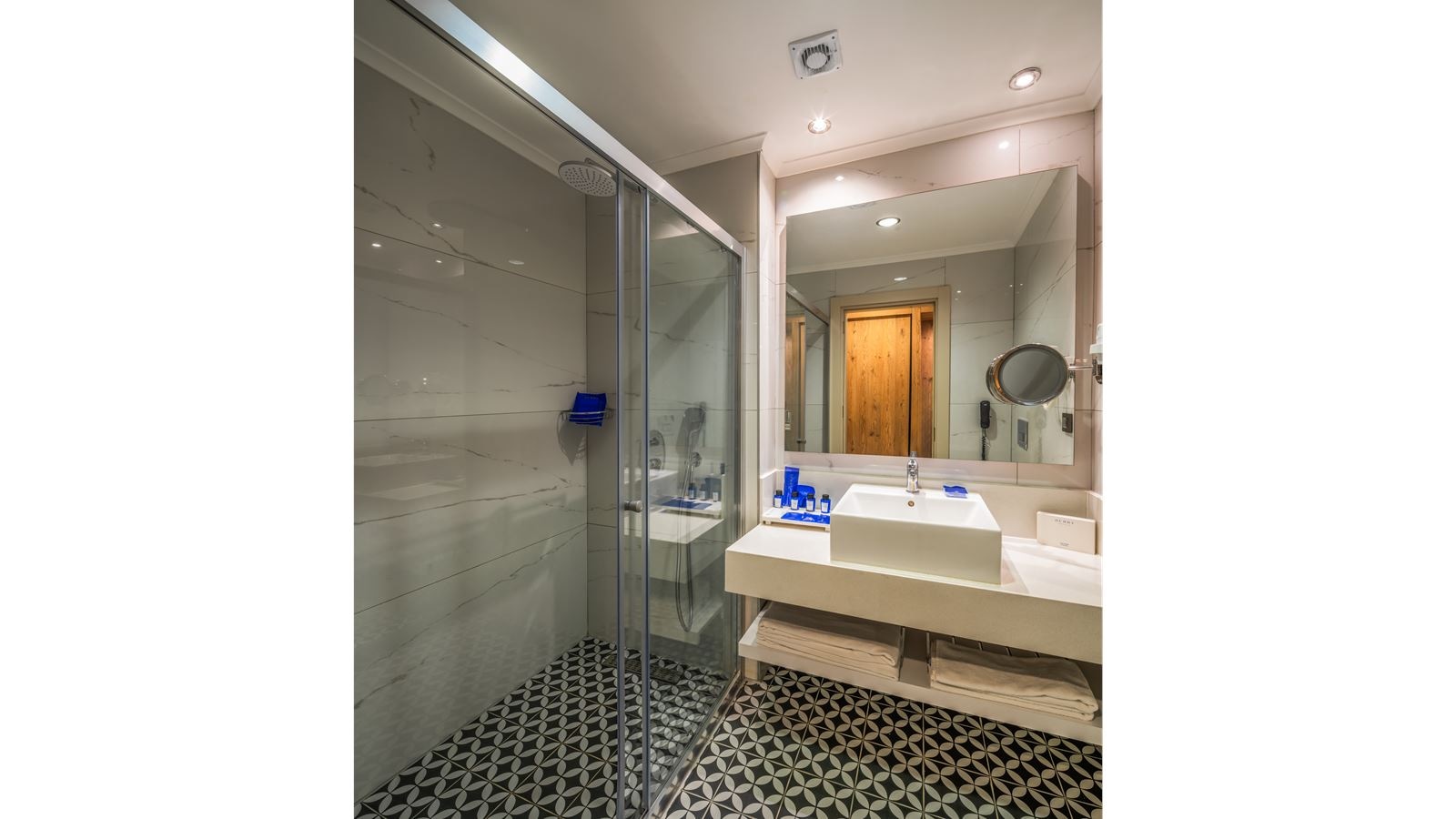 BERRY BLUE HOTEL | Coral Travel