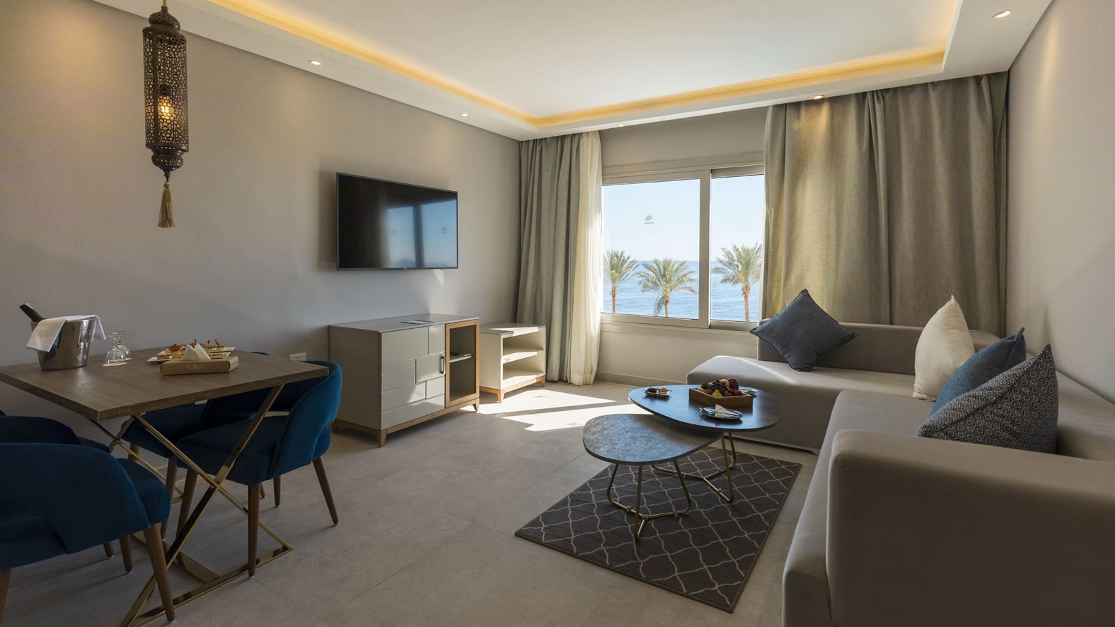 POSH CLUB BY SUNRISE GRAND SELECT DIAMOND BEACH RESORT | Coral Travel