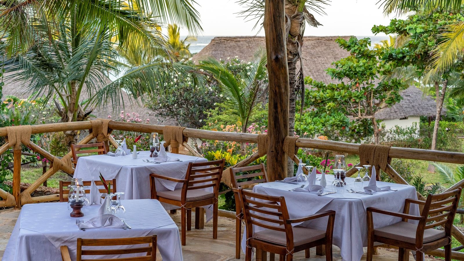 DONGWE BEACH CLUB & RESORT | Coral Travel