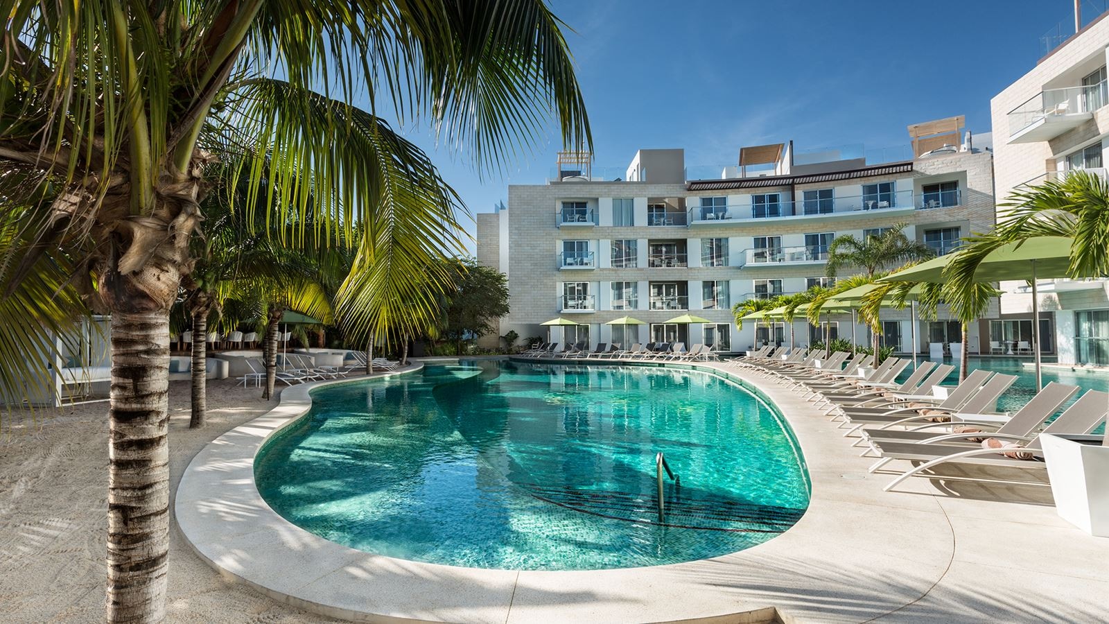 THE FIVES AZUL BEACH RESORT PLAYA DEL CARMEN | Coral Travel